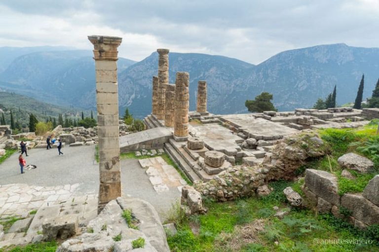 Guía para visitar Delfos (Grecia) · Qué ver · Mapa · Cómo llegar